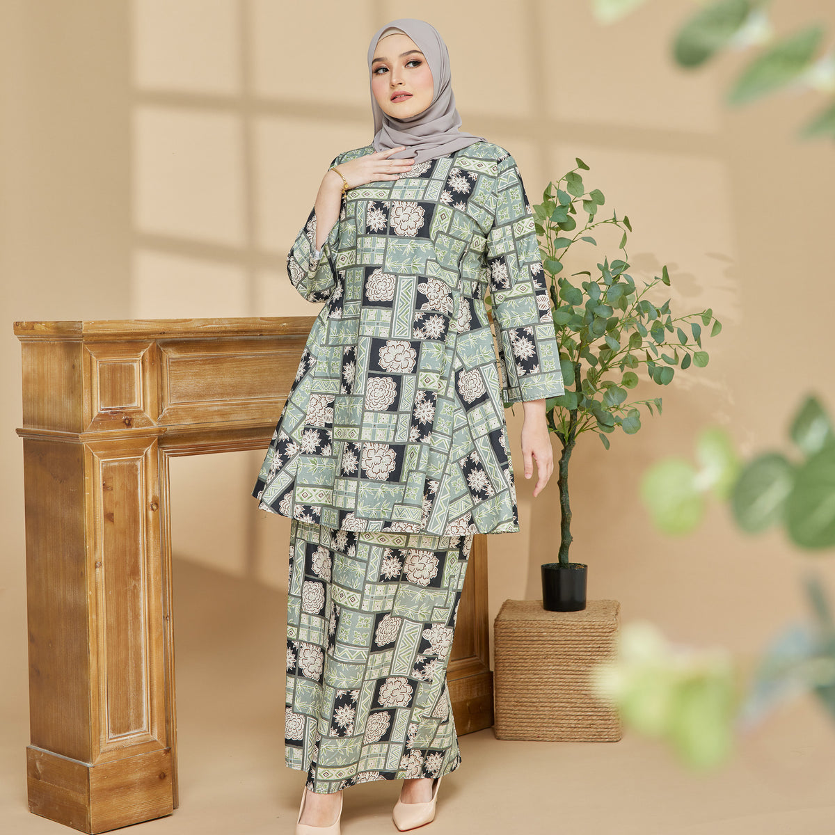 Habib Traditional Batik Kurung Set - Black Mint – YOUWEARMODESTY